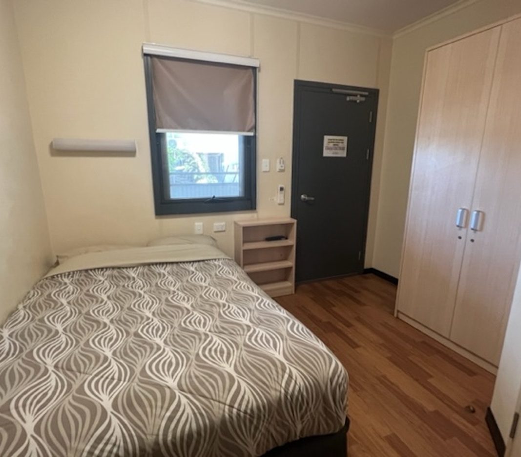 Stay - Daly Waters Pub